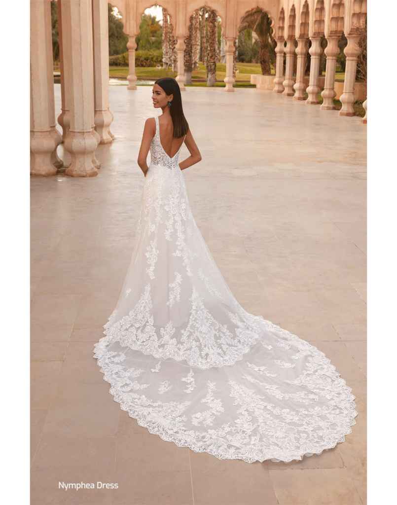 Robe de Mariée "Chrysanthe" Demetrios by Nymphea Dress - Nymphea Dress ...